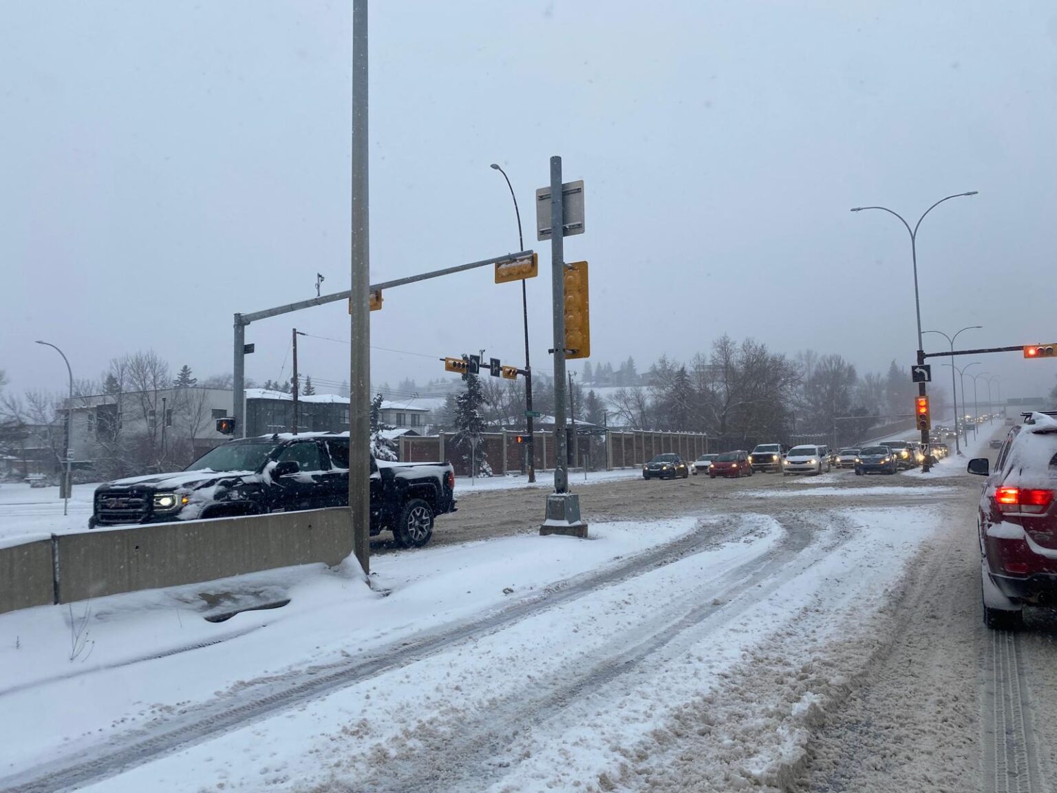 Alberta April Blizzard 2026: Heavy Snowstorm Hits Calgary, Edmonton and ...